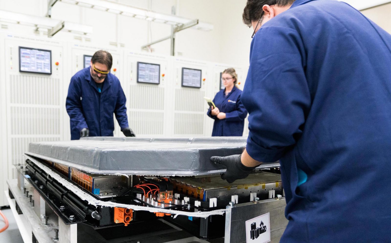 Rivian R1T and R1S will use Samsung SDI battery cells