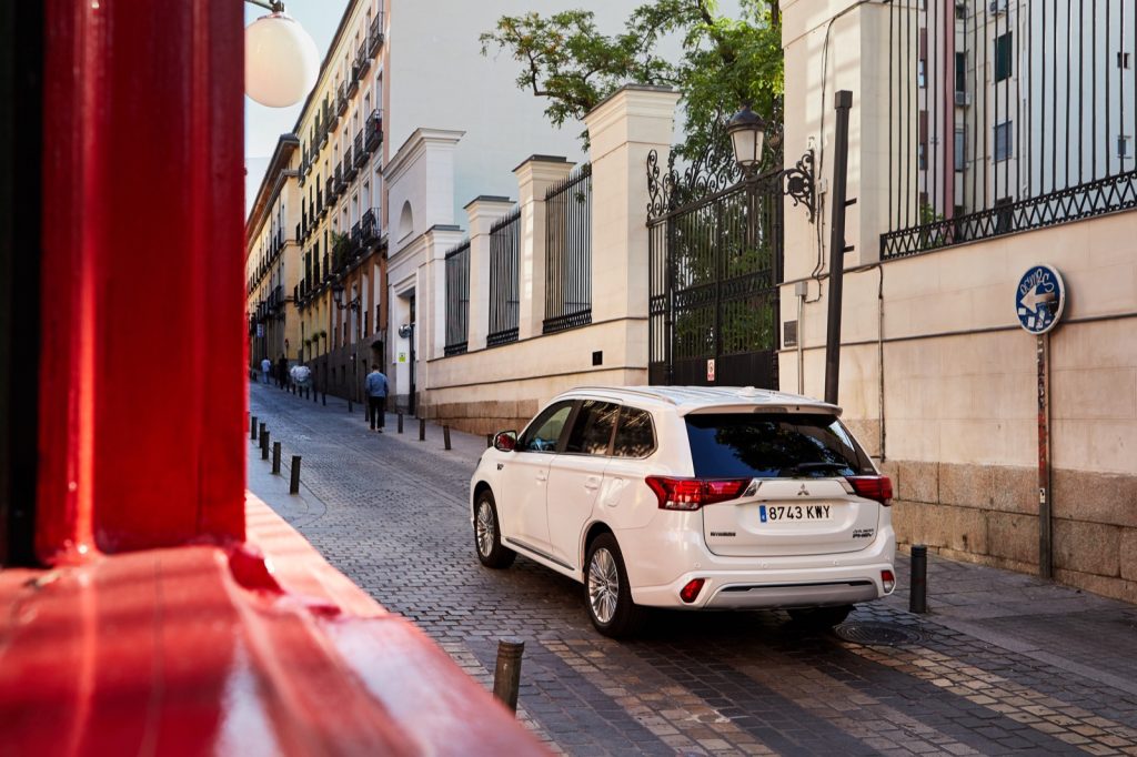 5 razones por las que el Mitsubishi Outlander PHEV es el SUV híbrido ideal