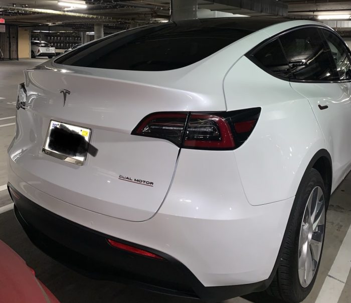 Tesla Model Y Back Los Angeles - Driving ECO