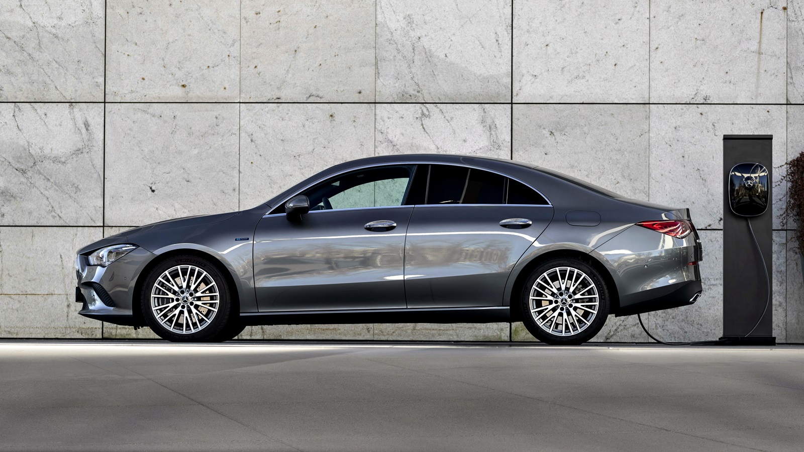 The Mercedes-Benz CLA 250 E Coupé and Shooting Brake arrive at ...