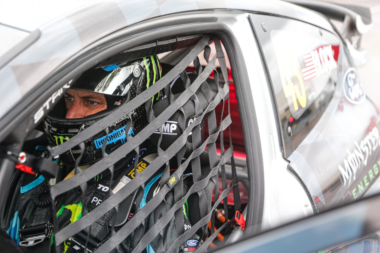 Ken Block gets into his Ford Fiesta EXR2, the 600 HP electric racing ...