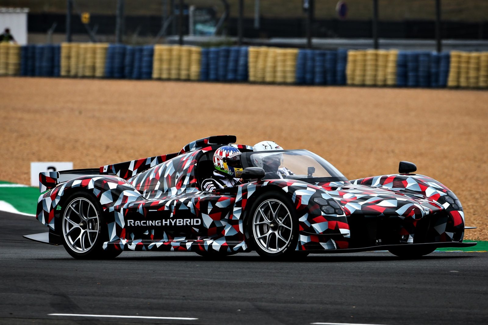The prototype of the Toyota GR Super Sport, the Japanese hypercar ...