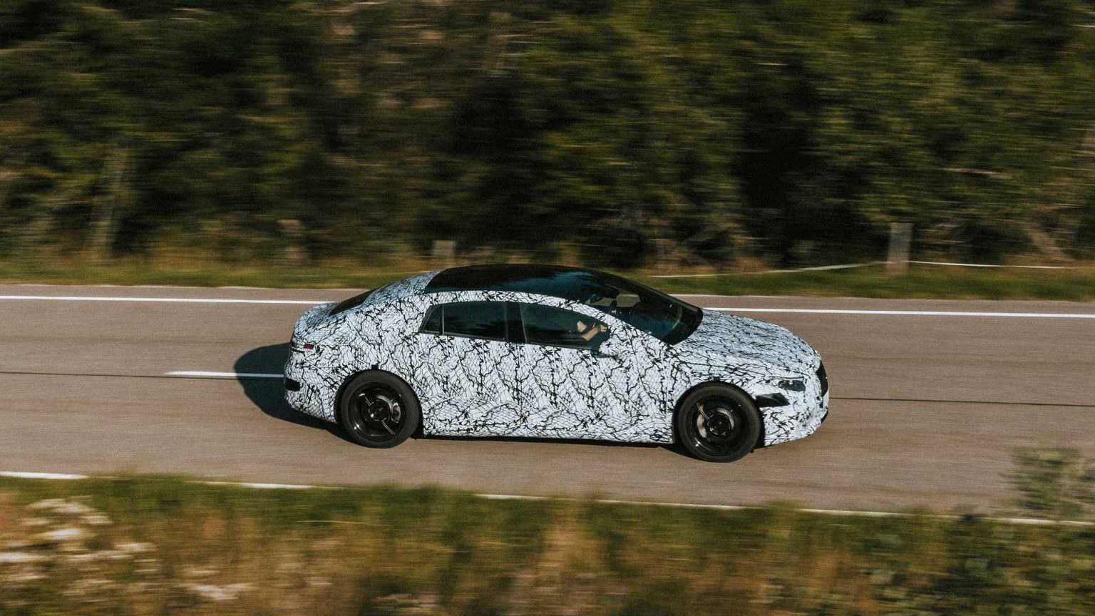 Mercedes Benz Eqs Concept - Driving ECO