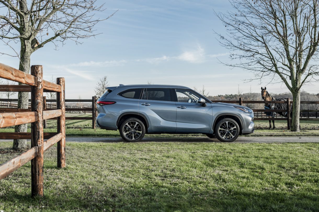 Toyota Highlander Electric Hybrid 2021 Test Drivingeco 59 - Driving ECO