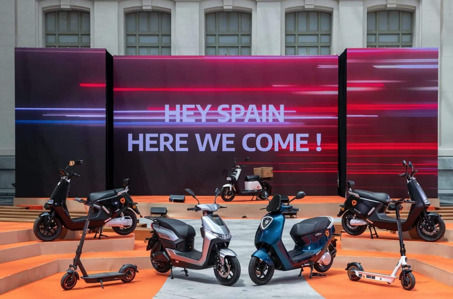 Yadea VFly F200, así es el scooter más potente que la marca ha traído a ...