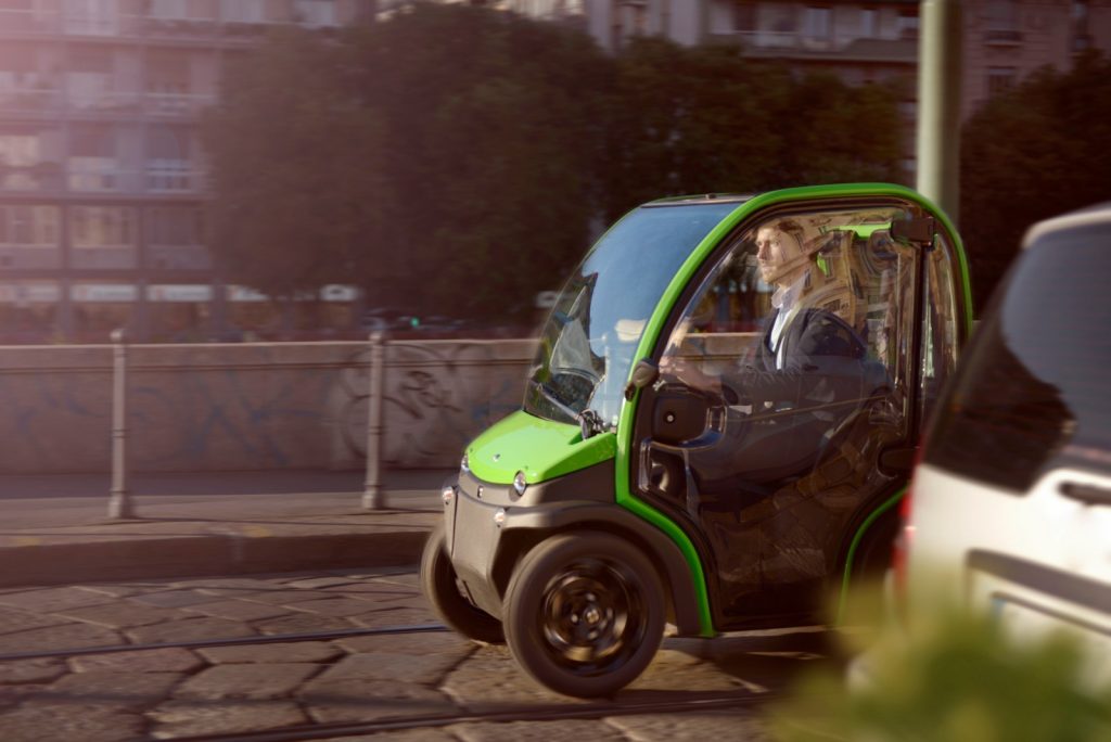 Estrima Biró, the quadricycle that arrives in Spain to improve mobility
