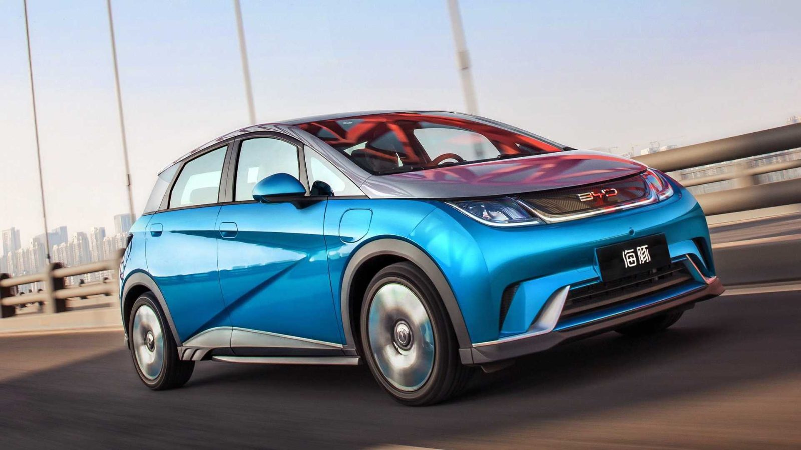 El fabricante chino BYD llega a Europa con cinco modelos eléctricos