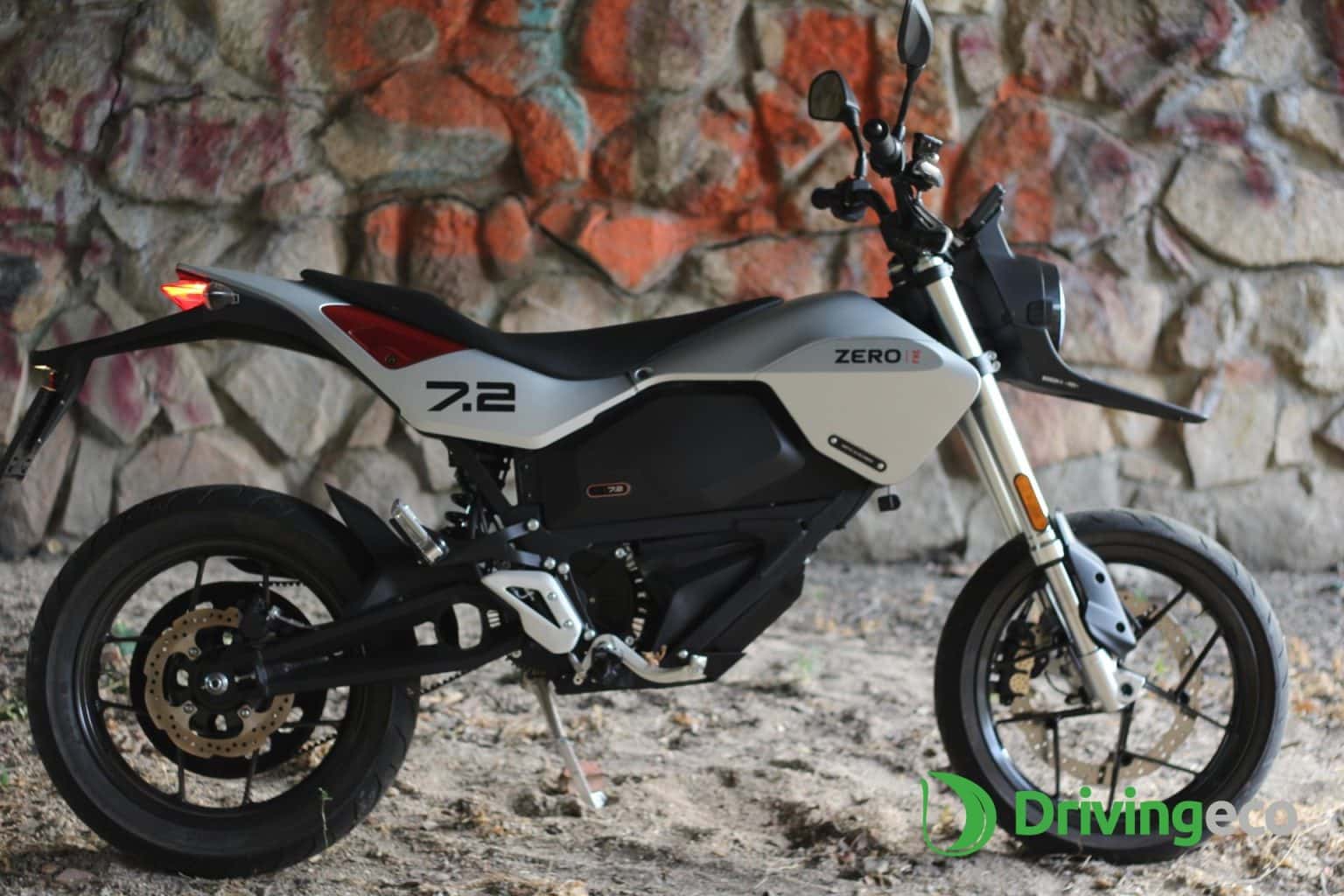 Prueba Zero FXE: diversión asegurada en formato Supermotard