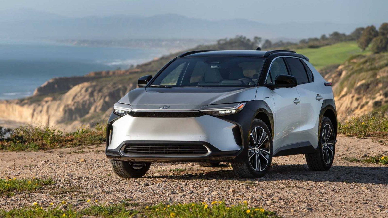 Toyota reinicia de nuevo la producción del SUV eléctrico bZ4X