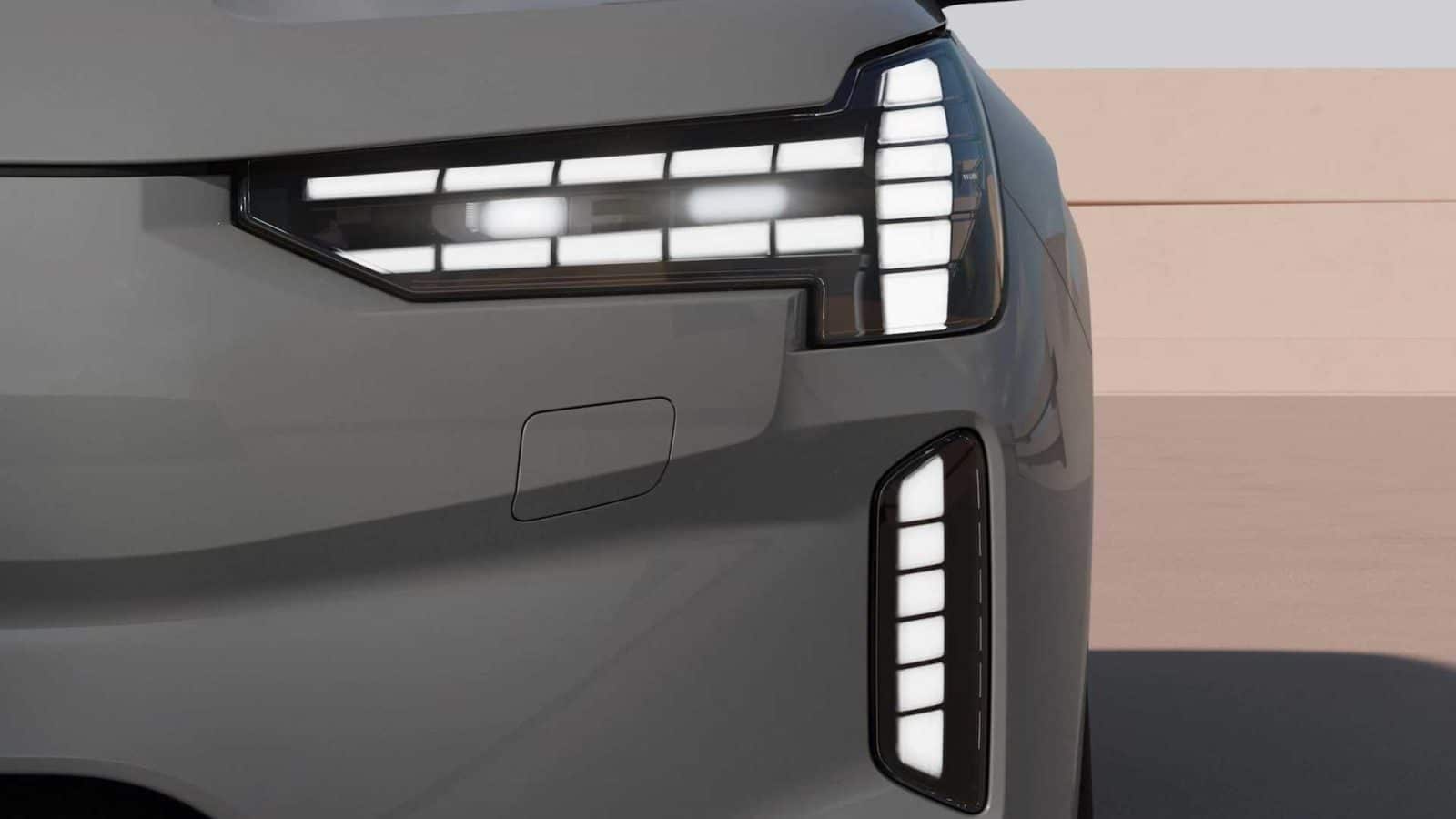 Volvo Ex90 2023 Front Light - Driving ECO