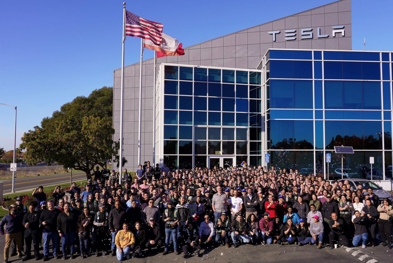 Tesla 4680 Fremont Outside - Driving ECO