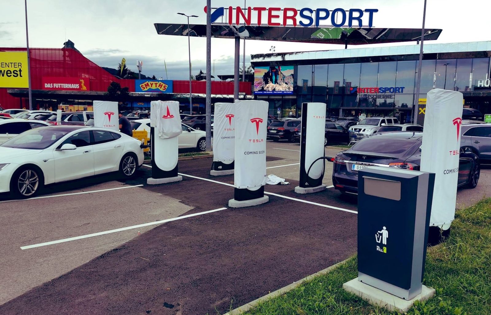 Tesla especifica la potencia de carga de sus Supercargadores V4