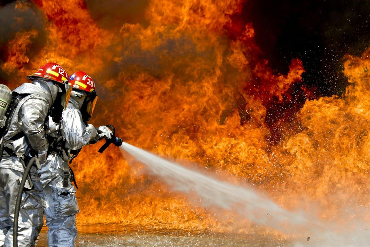 A fire paralyzes COP30 negotiations in Brazil
