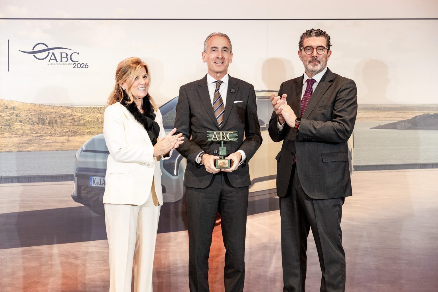 2026 Ranking: The electric compact SUVs with the best fast charging to ...