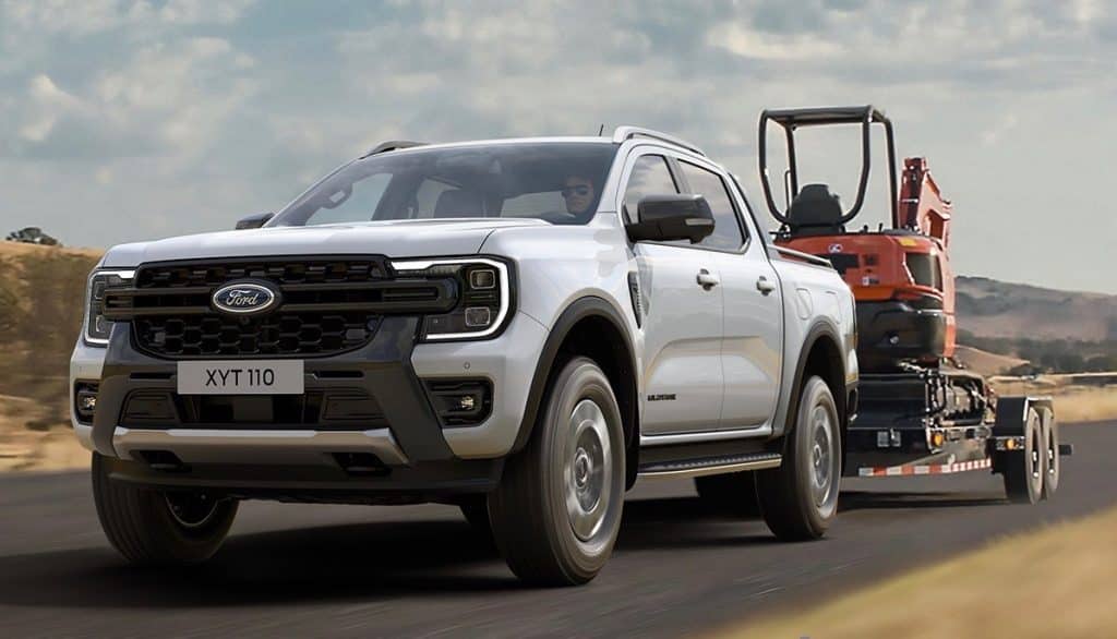 Ford lleva la tecnología híbrida enchufable y el sistema Pro Power ...