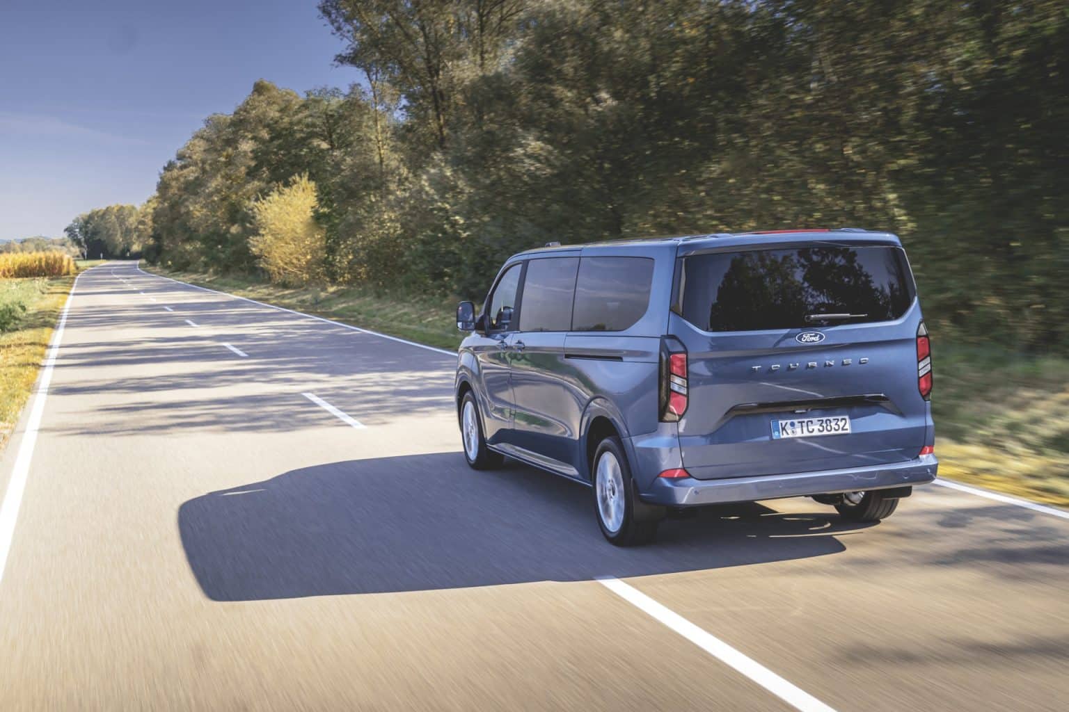 Ford Tourneo Custom 2025 Prices - All the technical data of Ford Tourneo Custom