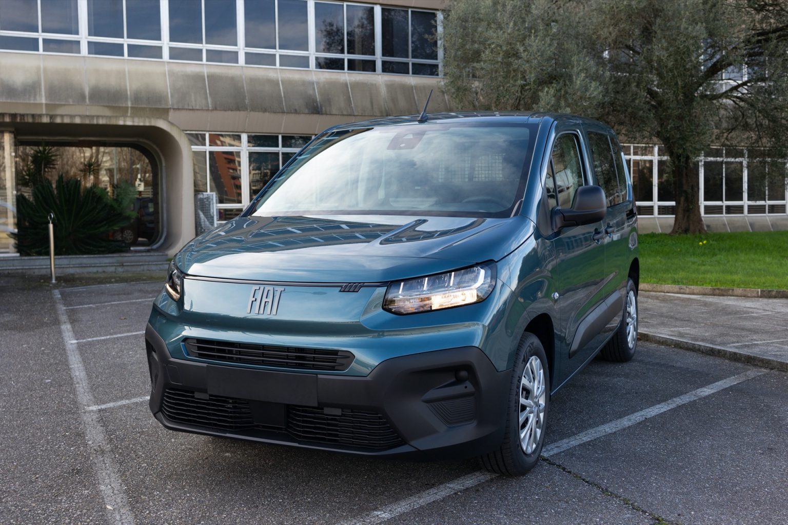 El órdago de Stellantis Pro One en el segmento de vehículos comerciales ...