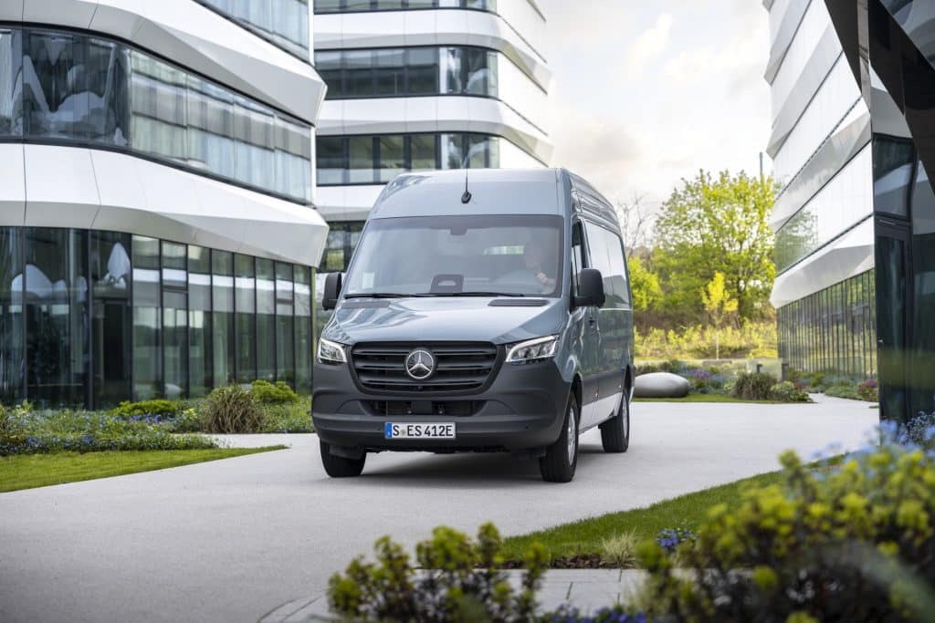 Mercedes-Benz Sprinter et eSprinter : les fleurons des fourgons Mercedes, désormais plus sûrs et ...