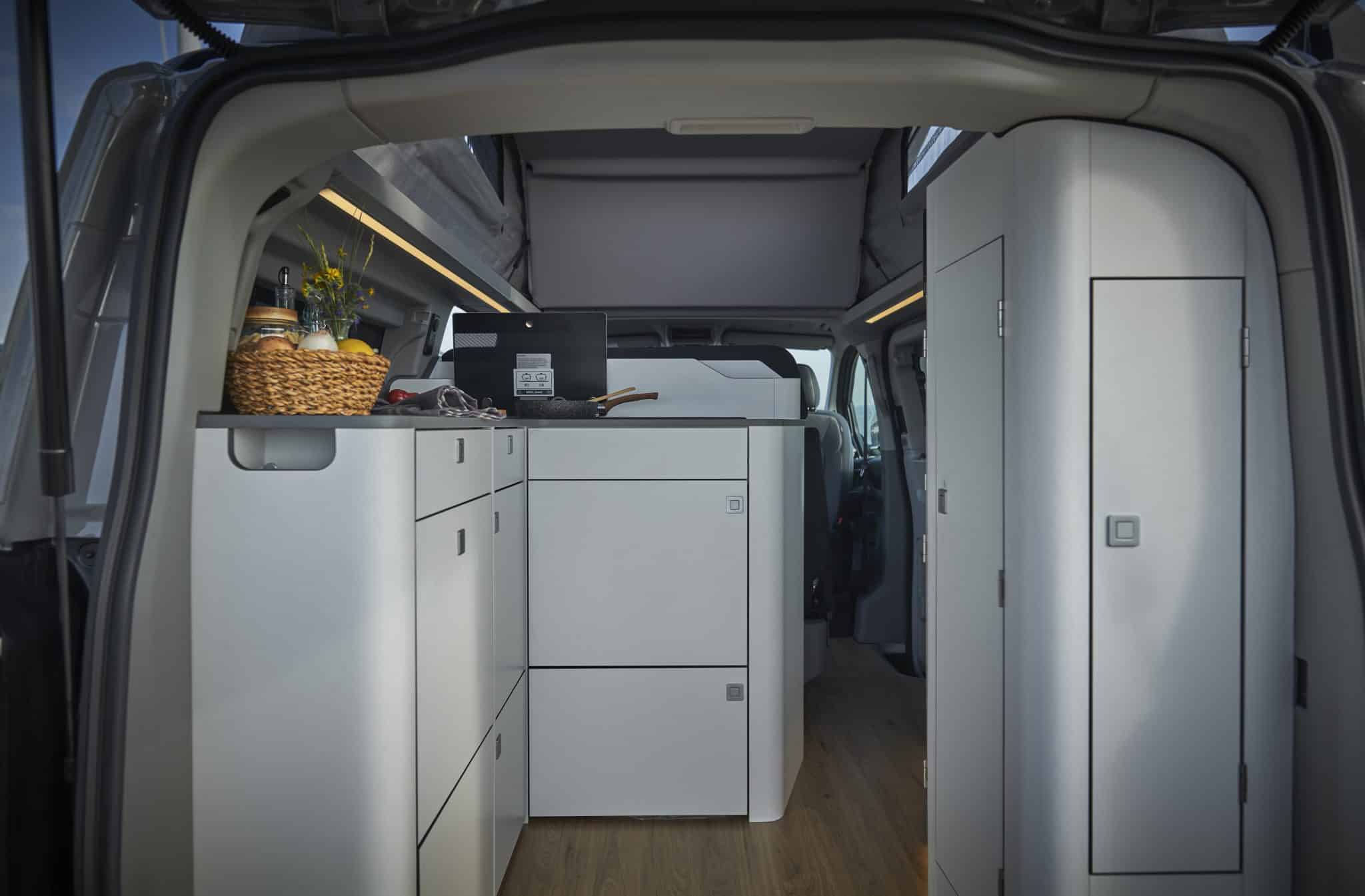 We tested the 2025 Ford Transit Custom Nugget: this is how it looks and ...