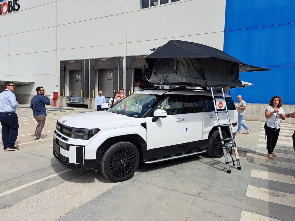 Hyundai Santa Camper Kit, lo mejor de un excelente SUV y una acampada ...