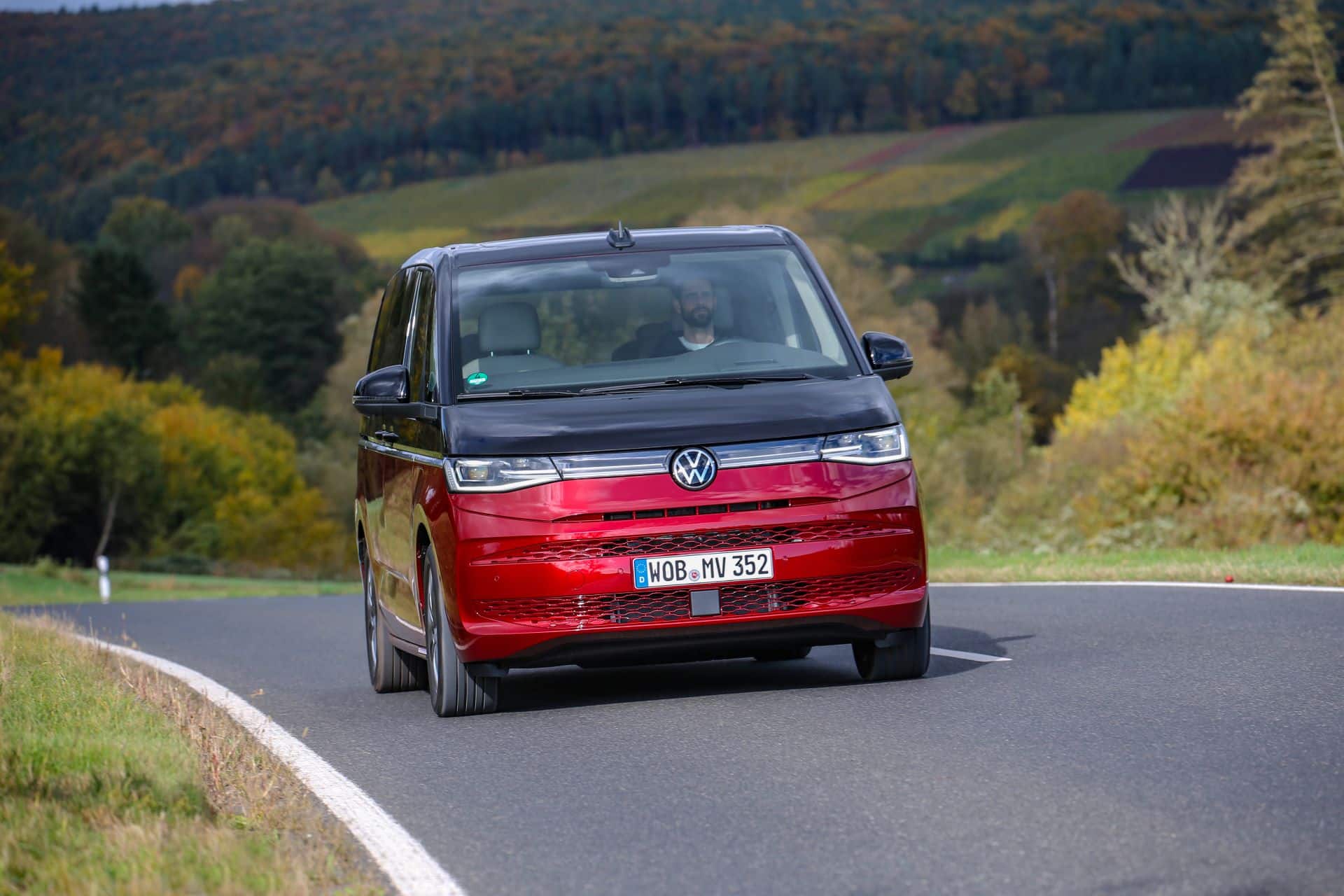 Test y opiniones de la Volkswagen Multivan T7 eHybrid 4MOTION, un ...