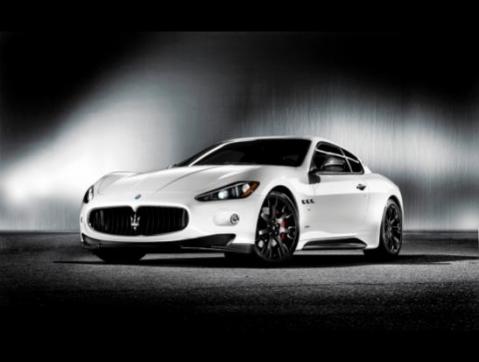 Lionel Messi estrena coche