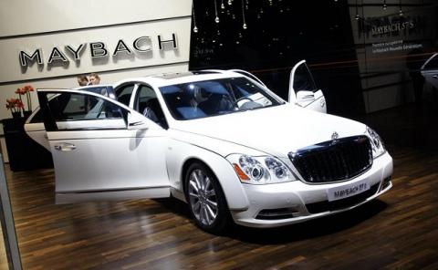 Maybach, un mes más para aclarar su futuro