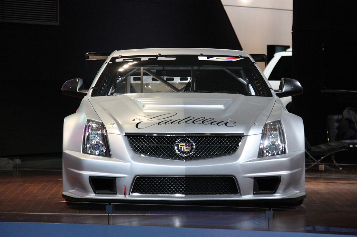 cadillac-cts-v-racecar—05