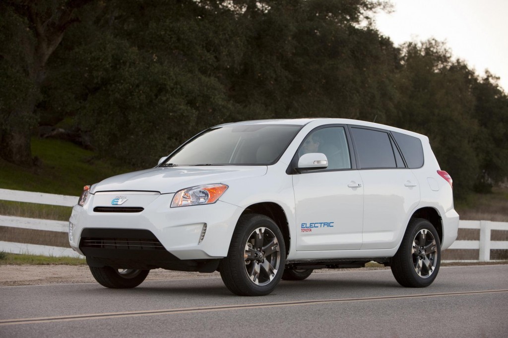 トヨタ-rav4-ev-dm-13-1024×682