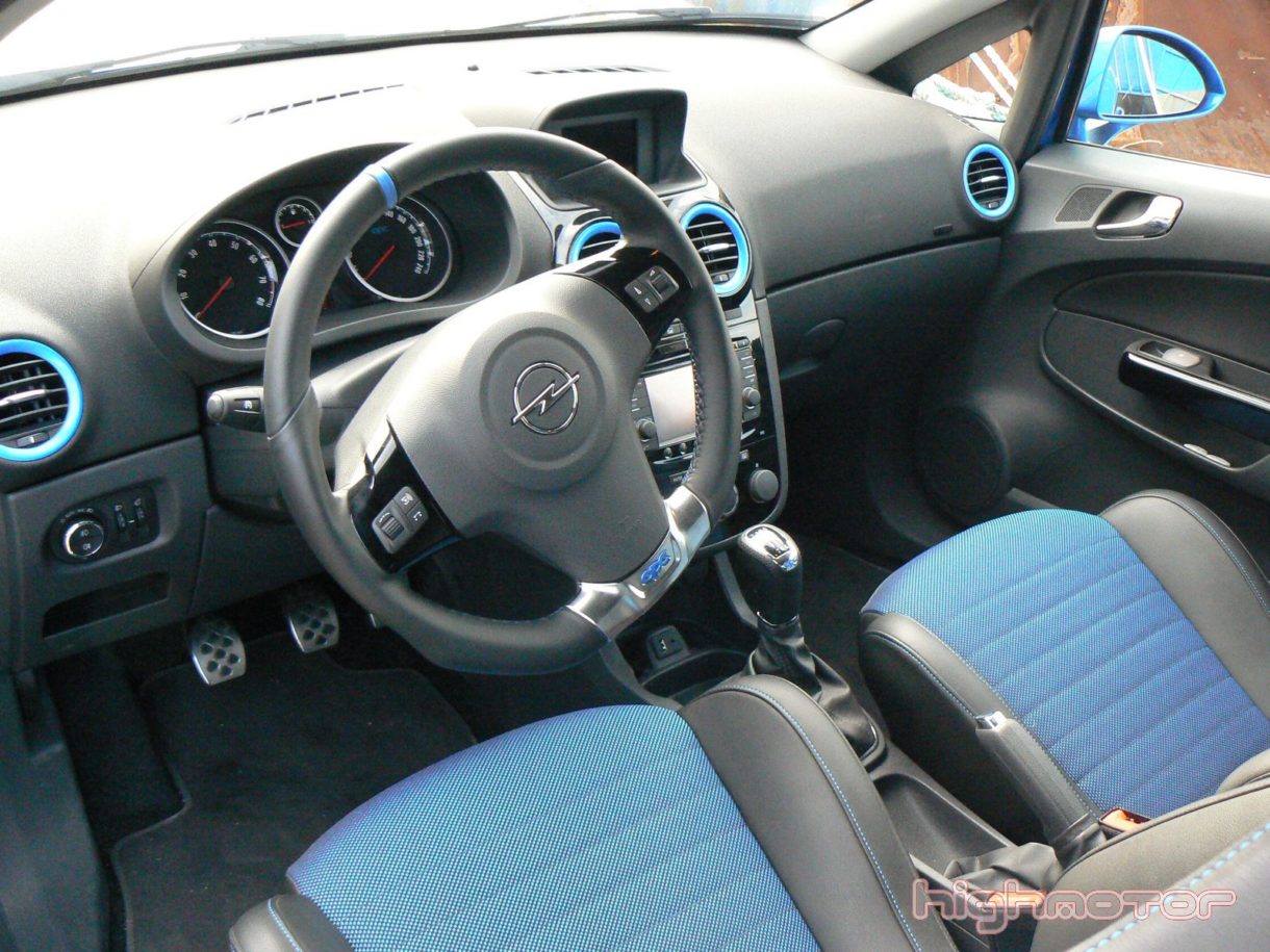 corsa-opc-interior