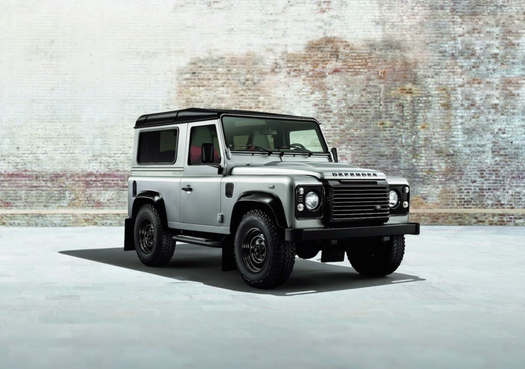 Land Rover Defender: nuevos detalles del modelo para 2016