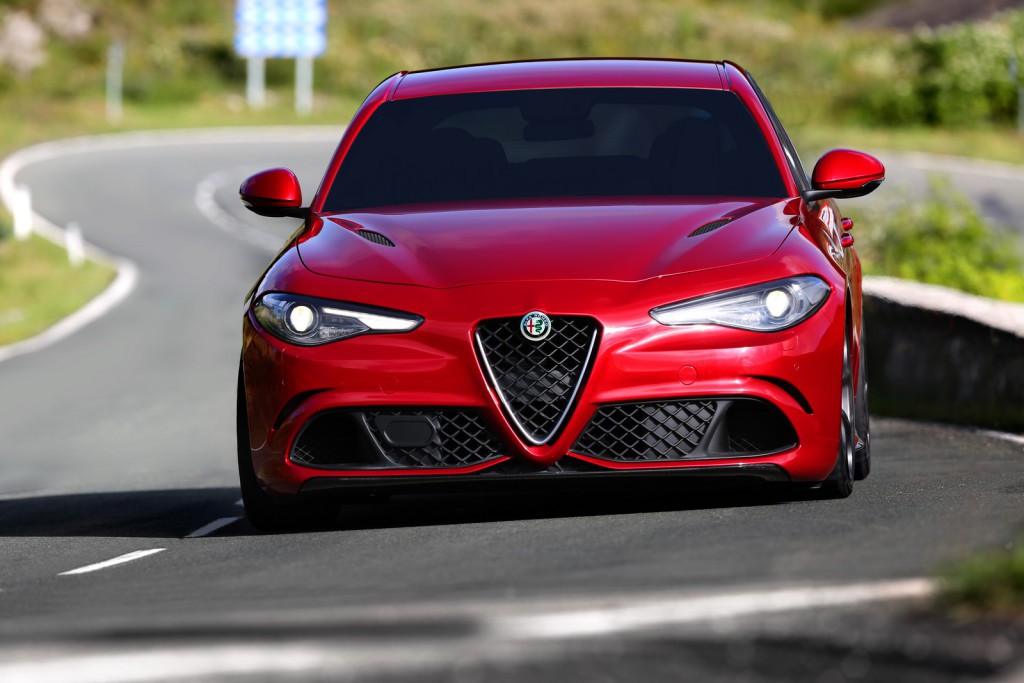 Alfa Romeo Giulia Quadrifoglio Performance Edition: 510 CV por 103.000 ...