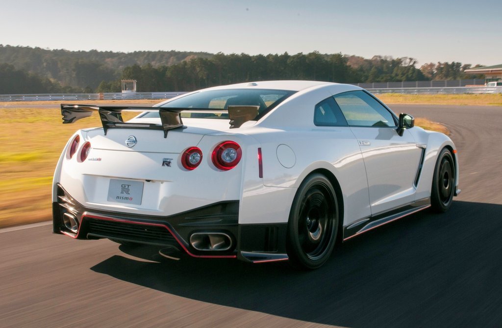 Nissan's autonomous driving will affect the GT-R and the 370Z