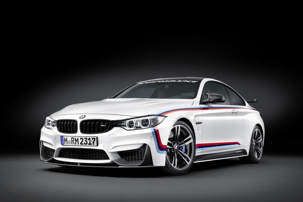 BMW M4 Coupé con los nuevos accesorios M Performance en el SEMA