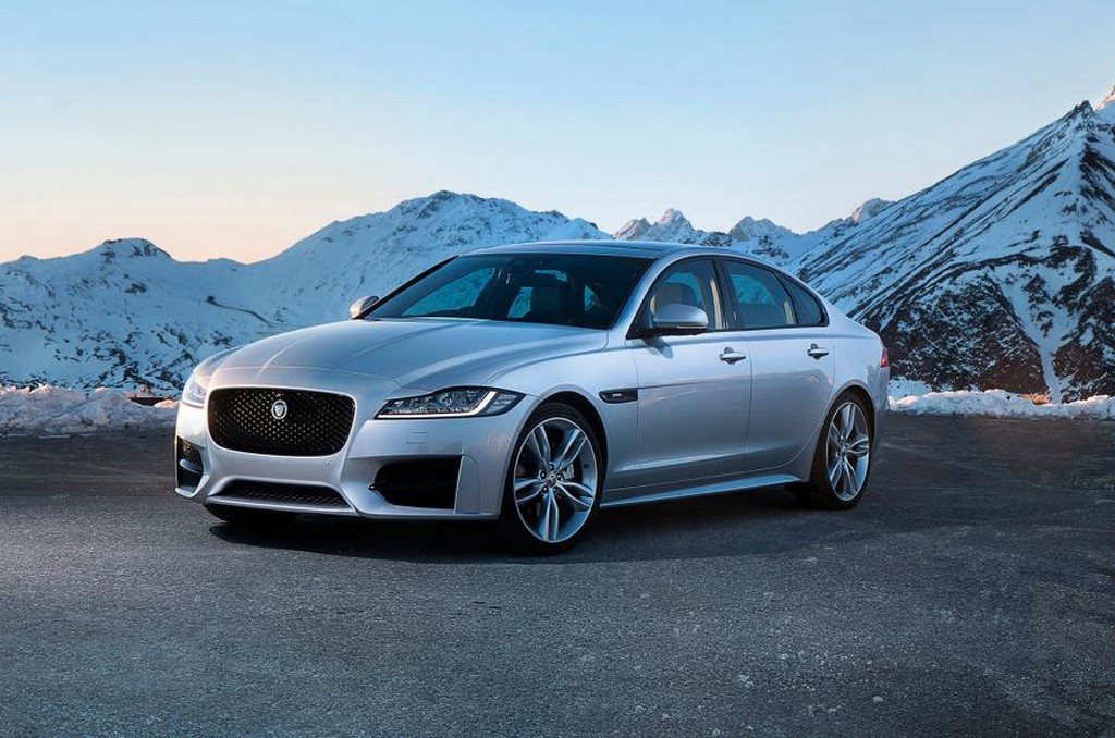 jag-xf-awd-2016-0265