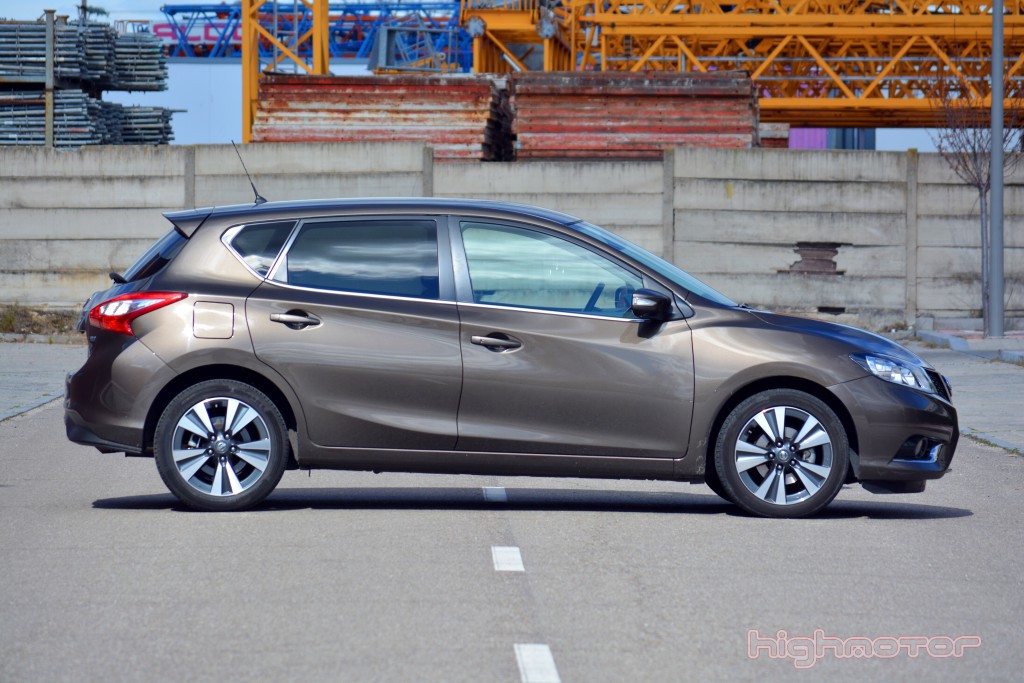 Nissan_Pulsar_1