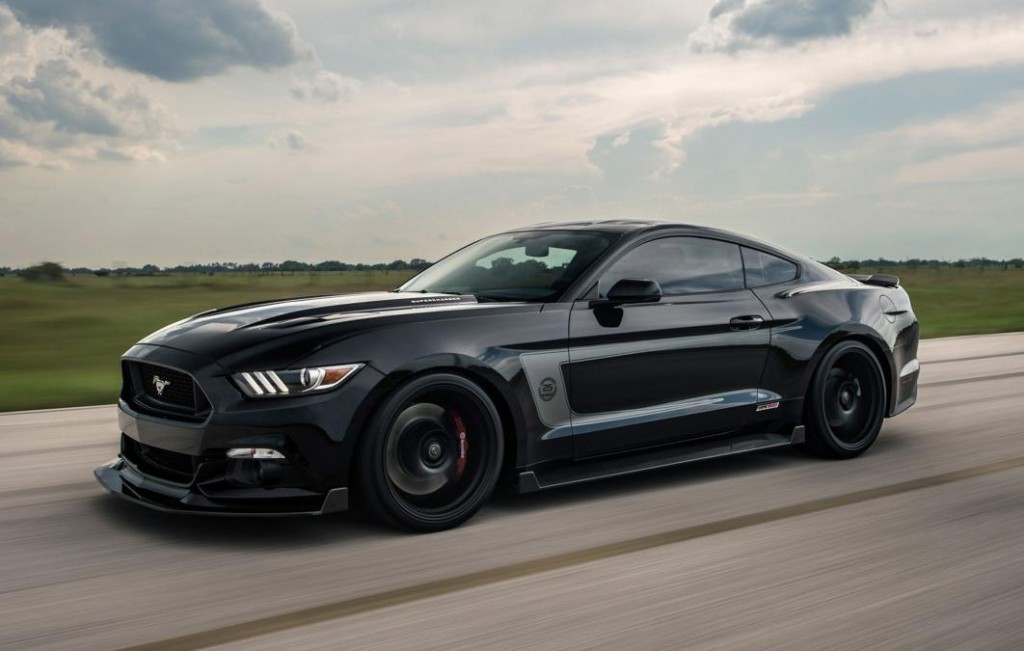 ¿Quién doma a esta fiera? Hennessey Ford Mustang HPE800 25º Aniversario