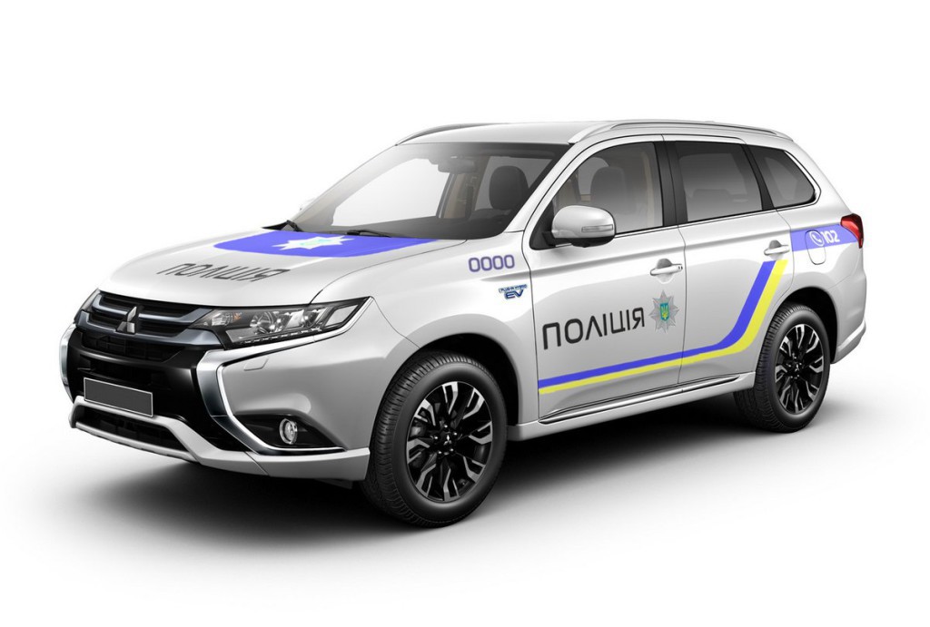 Ukrainian police join the hybrid world with 651 Mitsubishi Outlander PHEVs