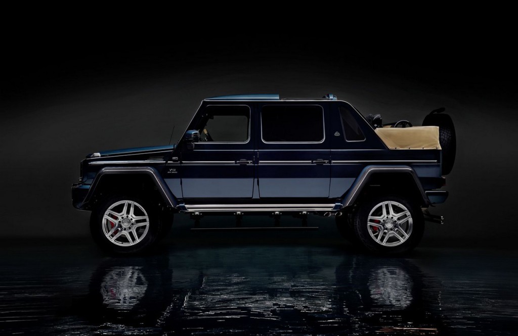 Mercedes Maybach G650 Laudalet pokazuje na tych zdjęciach swoją siłę