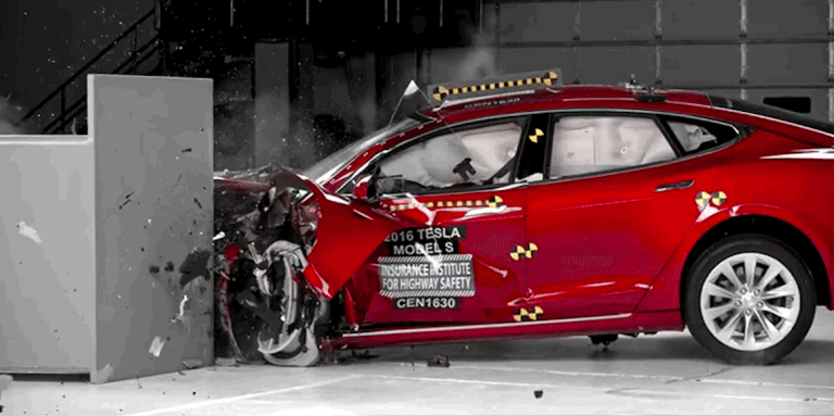 El IIHS confirma que el Tesla Model S no es tan seguro como se presupone