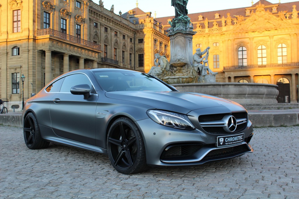 Chrometec viste el Mercedes-AMG C63 con un kit personalizado