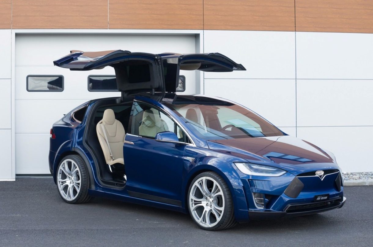 FAB Design crea un kit estético para el Tesla Model X