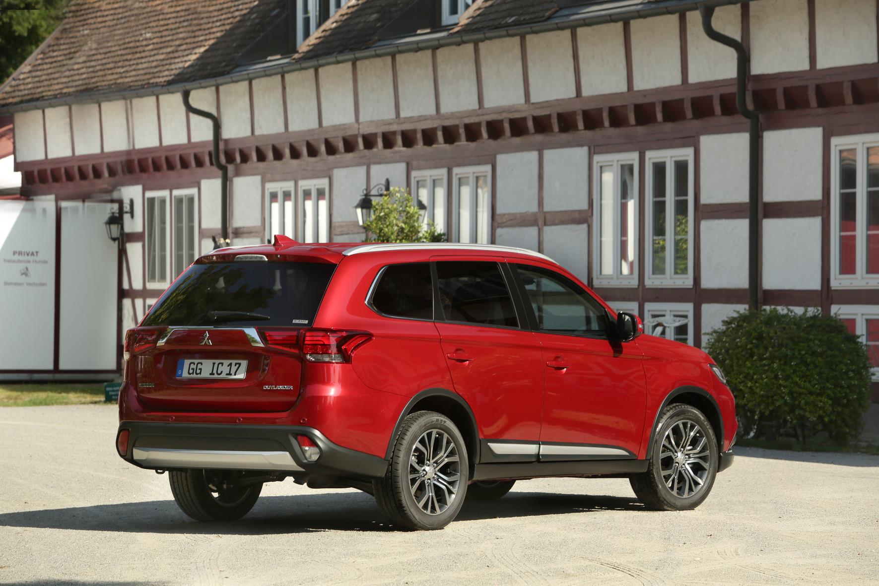 Mitsubishi lanza un nuevo Outlander gasolina de 7 plazas