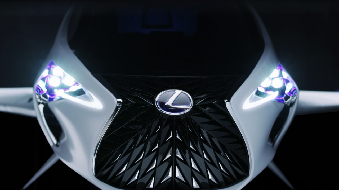 Lexus diseña una nave espacial para la película de Besson
