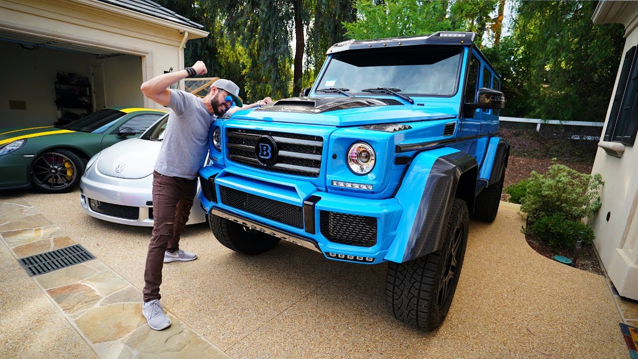 Salomondrin: el impresionante y curioso garaje del youtuber