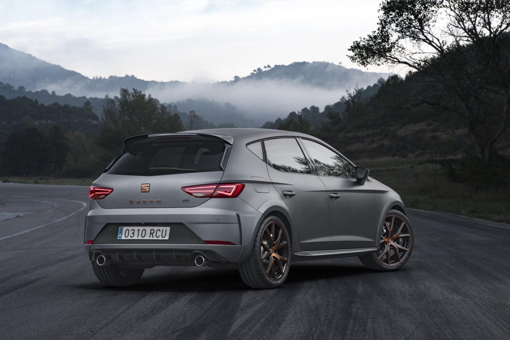 SEAT León Cupra R: the firm reveals the prices of the compact