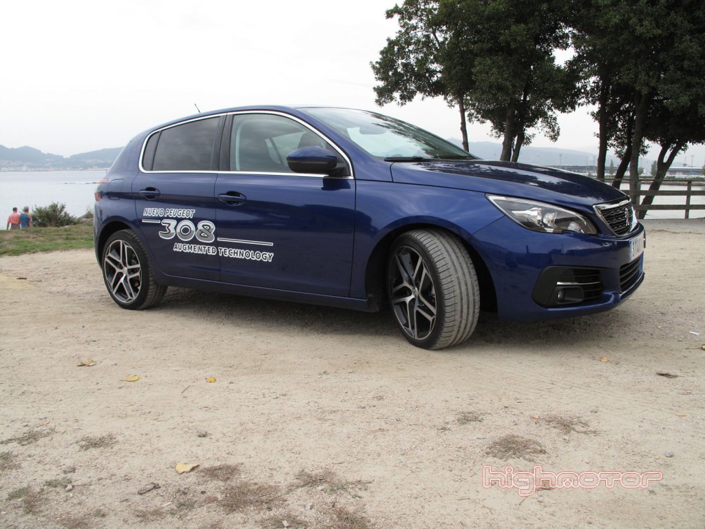 Peugeot-308-2.0-Blue-HDi-Allure-prueba-03