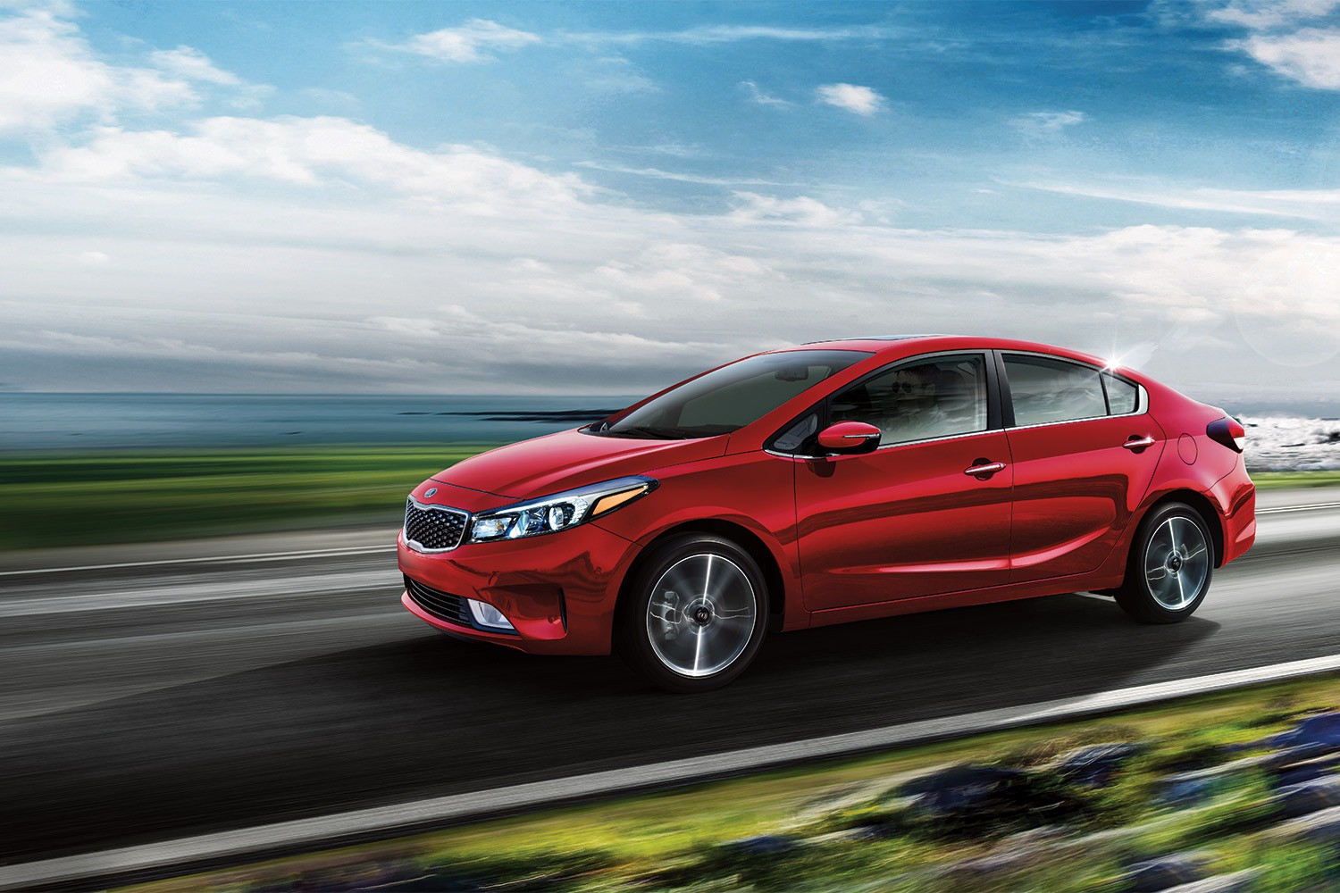 El Kia Forte le planta cara al Lamborghini Aventador