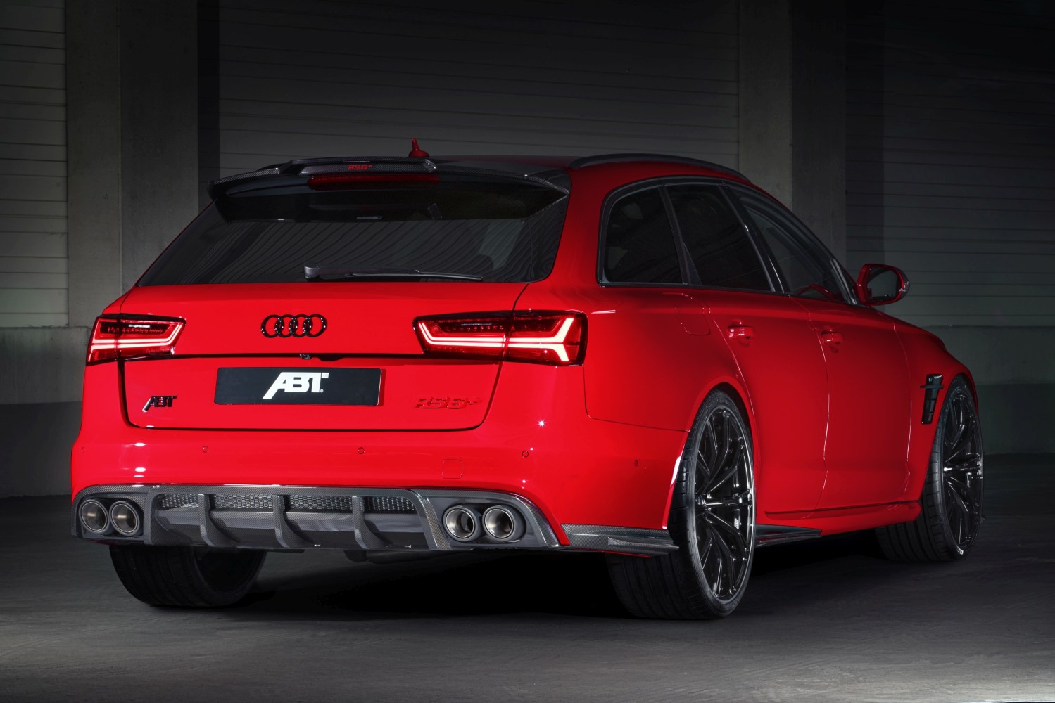El Audi RS6+ ABT se deja ver por las calles en este vídeo