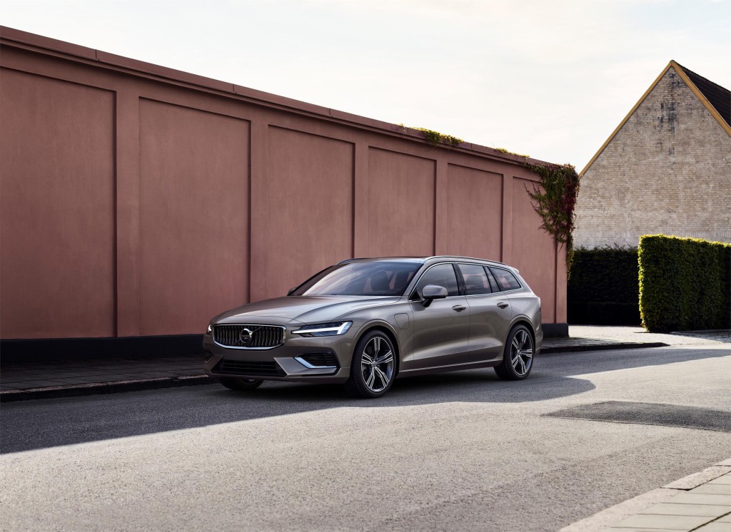 volvo-v60-station-wagon-03